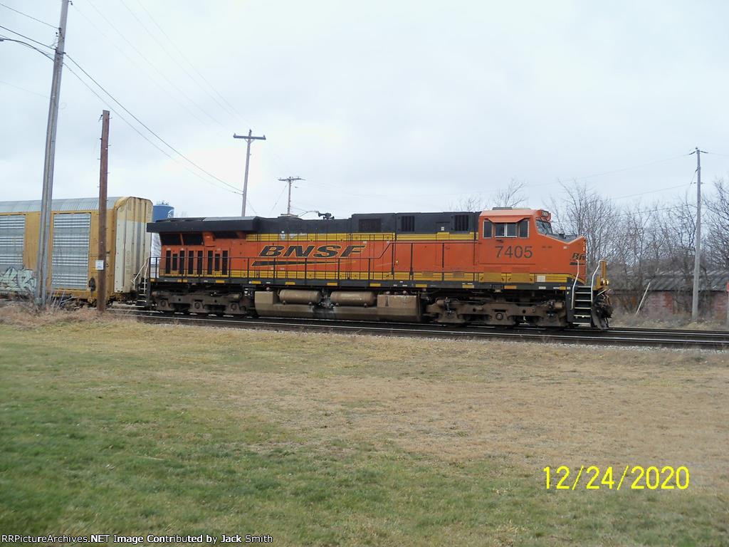 BNSF 7405